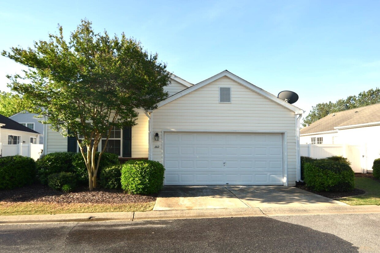 202 W Oaks Pl, Woodstock, GA 30188 | Apartments.com
