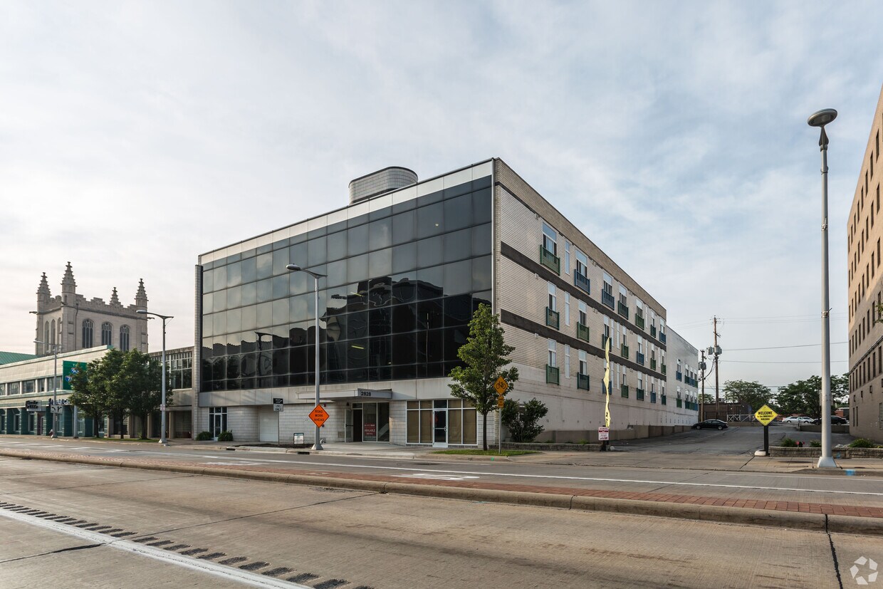 Innerbelt Lofts - 2828 Euclid Ave Cleveland, OH - Apartments for Rent ...