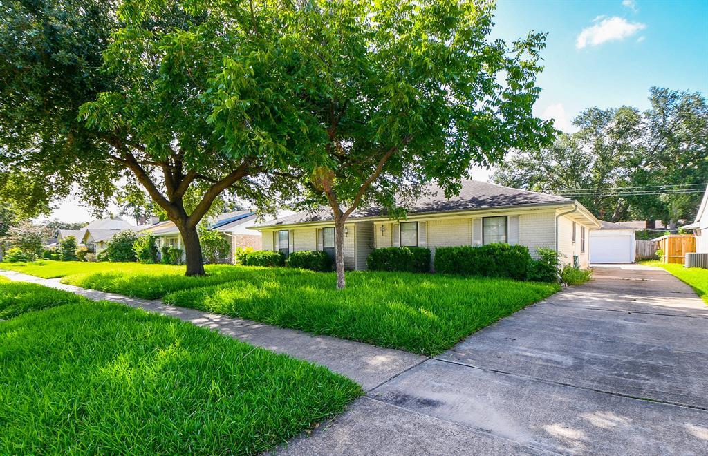 9323 Sharpview Dr, Houston, TX 77036 - House Rental in Houston, TX ...