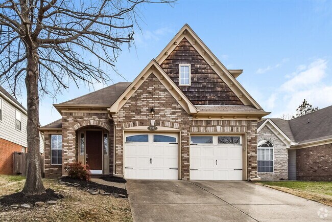 Brooks Manor Apartments for Rent with a Yard - Arlington, TN - Updated ...