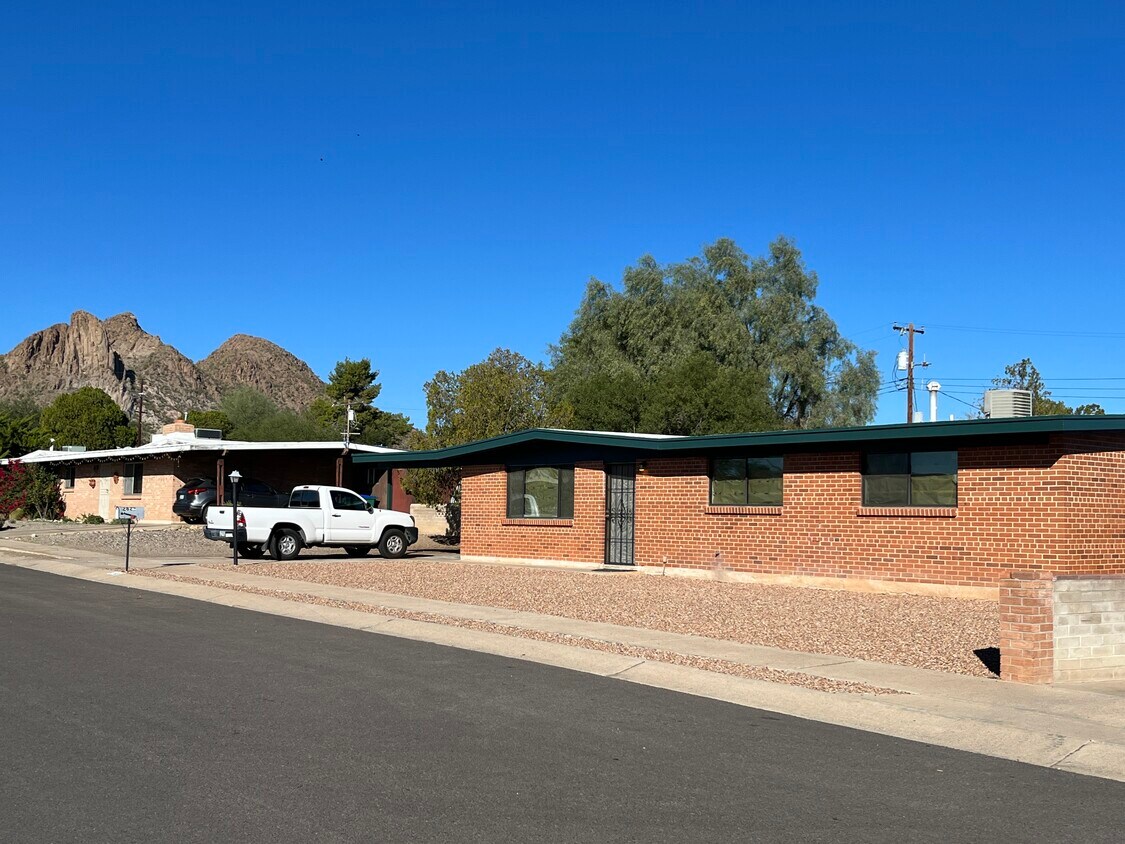 2822 W Holladay St, Tucson, AZ 85746 - House Rental in Tucson, AZ | Apartments.com