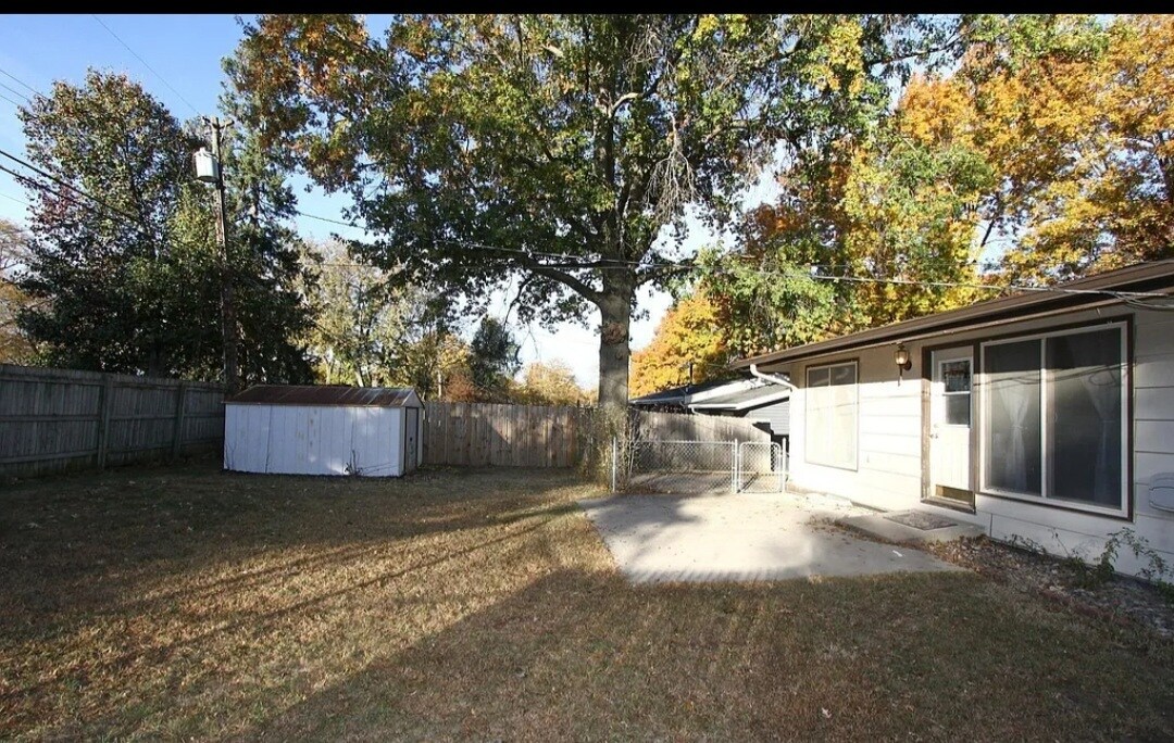 6911 Vine St, Lincoln, NE 68505 - House Rental in Lincoln, NE ...