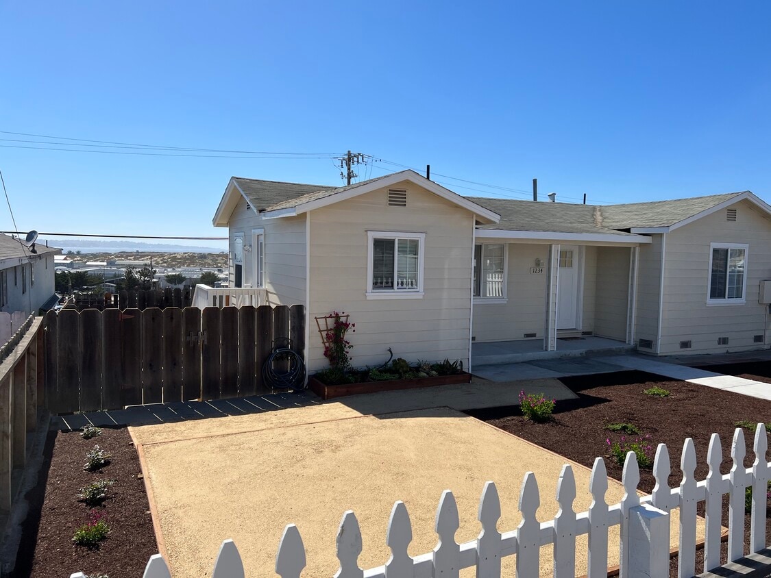 1234 Circle Ave, Seaside, CA 93955 - House Rental in Seaside, CA ...