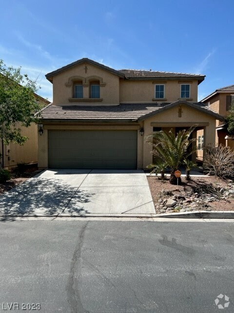 Blue Diamond Decatur Apartments for Rent with a Garage - Las Vegas, NV ...