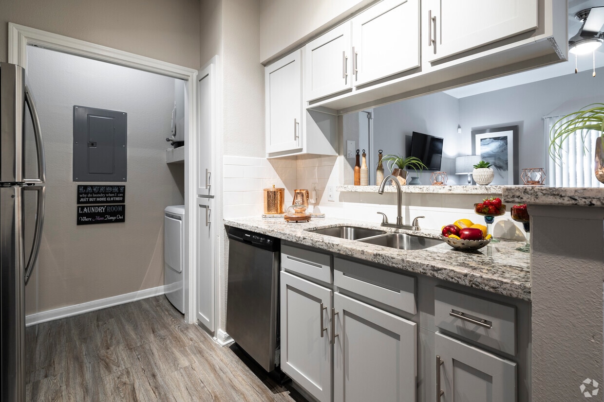 Eagle Crest Apartments - 5303 Atascocita Rd Humble, TX 77346 ...
