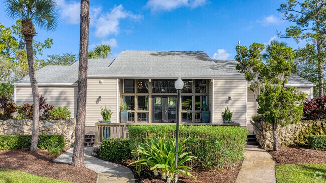 Enclave at Lake Ellenor Apartments - 2100 W Oak Ridge Rd Orlando, FL ...