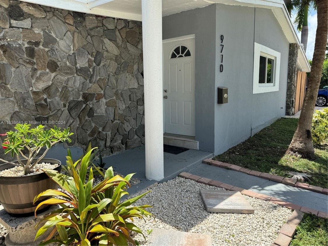 9710 SW 161st St, Miami, FL 33157 - House Rental in Miami, FL | Apartments.com