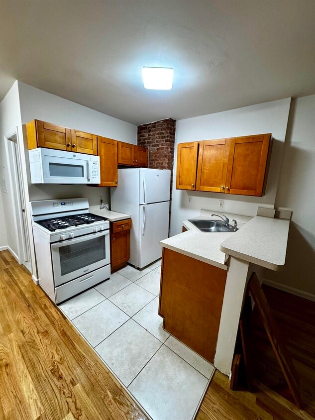 724 Ocean Ave Unit # 2, Jersey City, NJ 07305 | Apartments.com