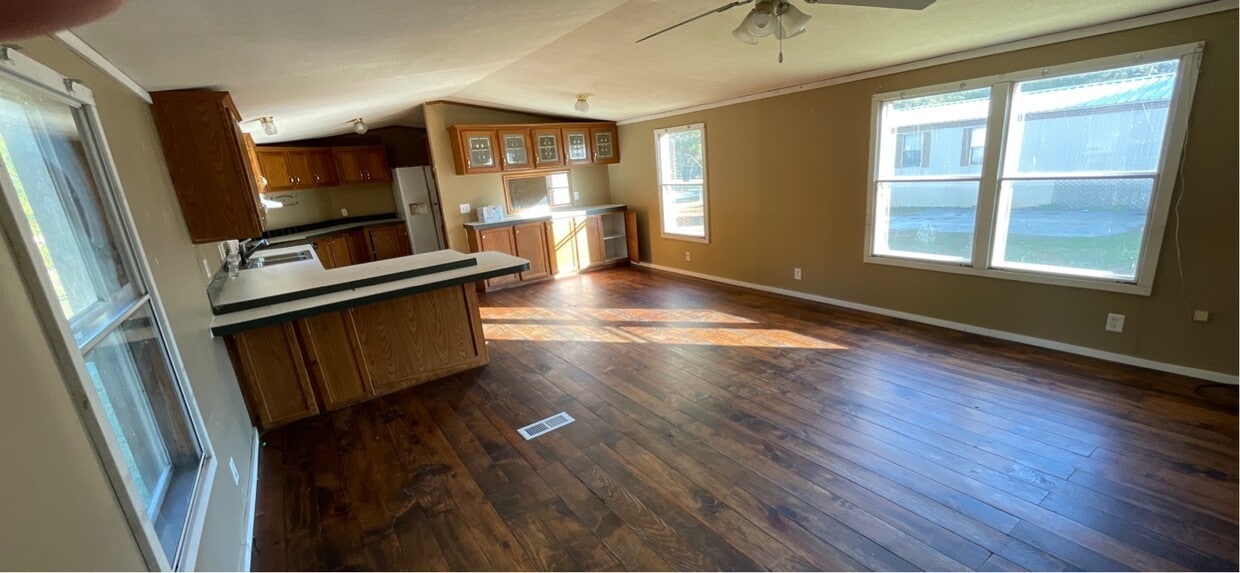 212 S Pine St, Mineral Springs, AR 71851 - House Rental in Mineral ...