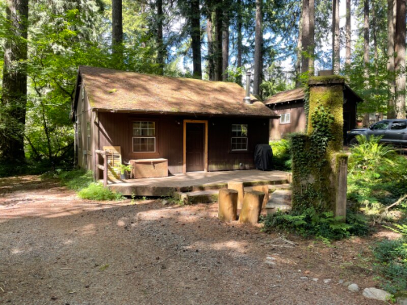 26898 E Elk Park Rd, Wemme, OR 97067 | Apartments.com