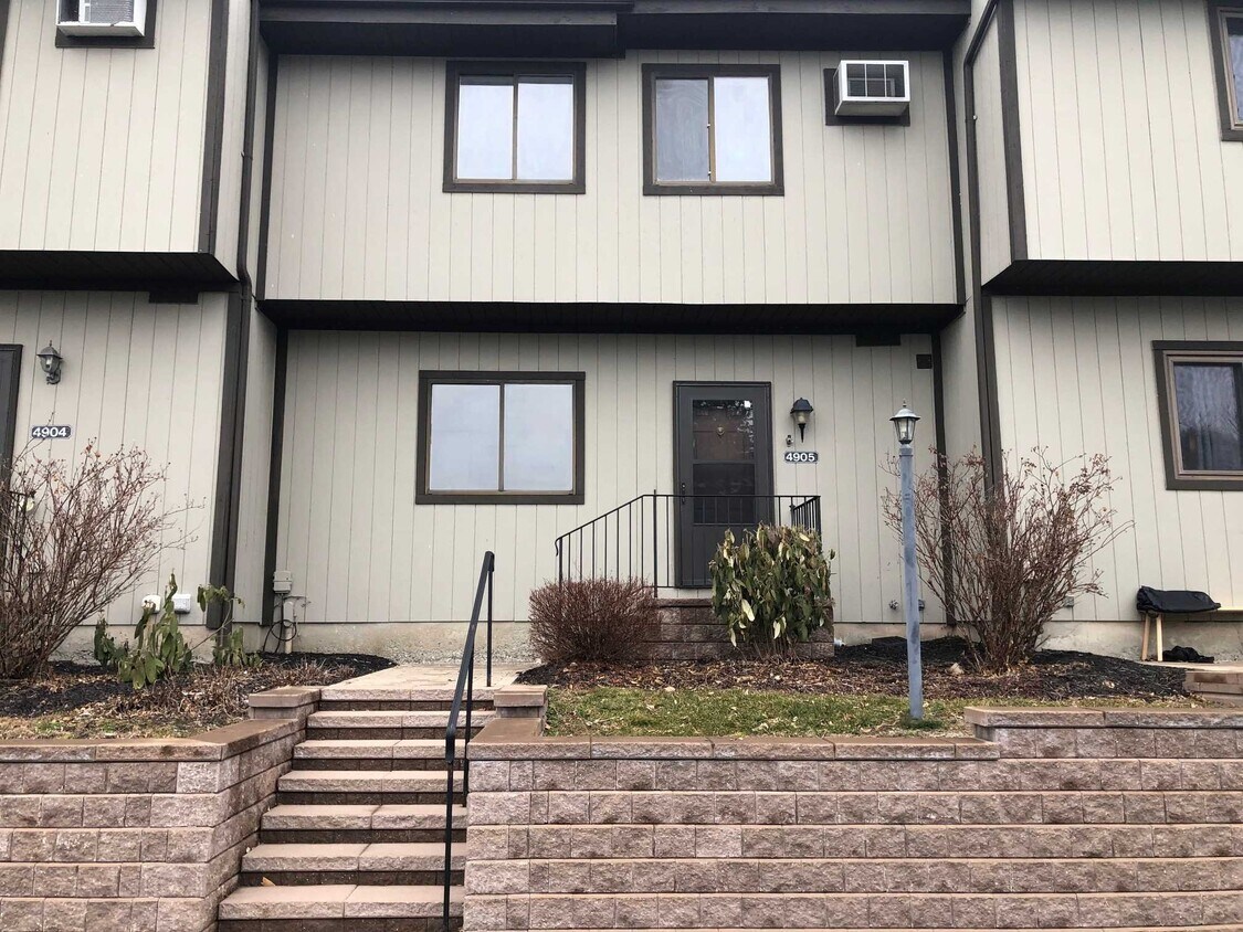 4905 Chelsea Cove N, Hopewell Junction, NY 12533 - Townhome Rentals in ...