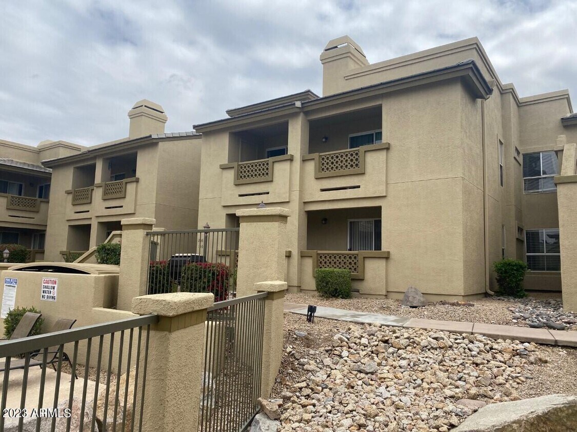 1880 E Morten Ave Unit 106, Phoenix, AZ 85020 - Room for Rent in ...