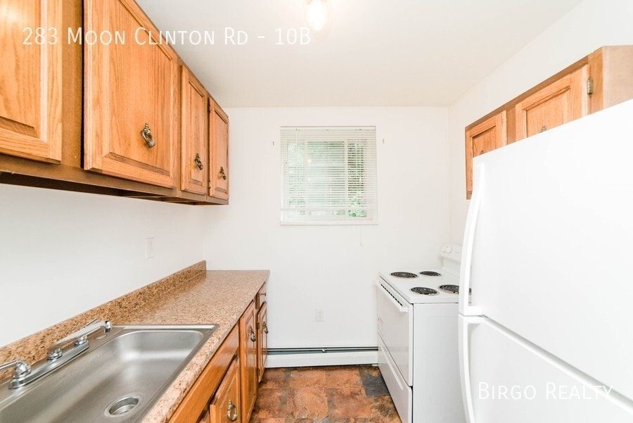 283 Moon Clinton Rd Unit 10B, Carnot-Moon, PA 15108 - Room for Rent in ...