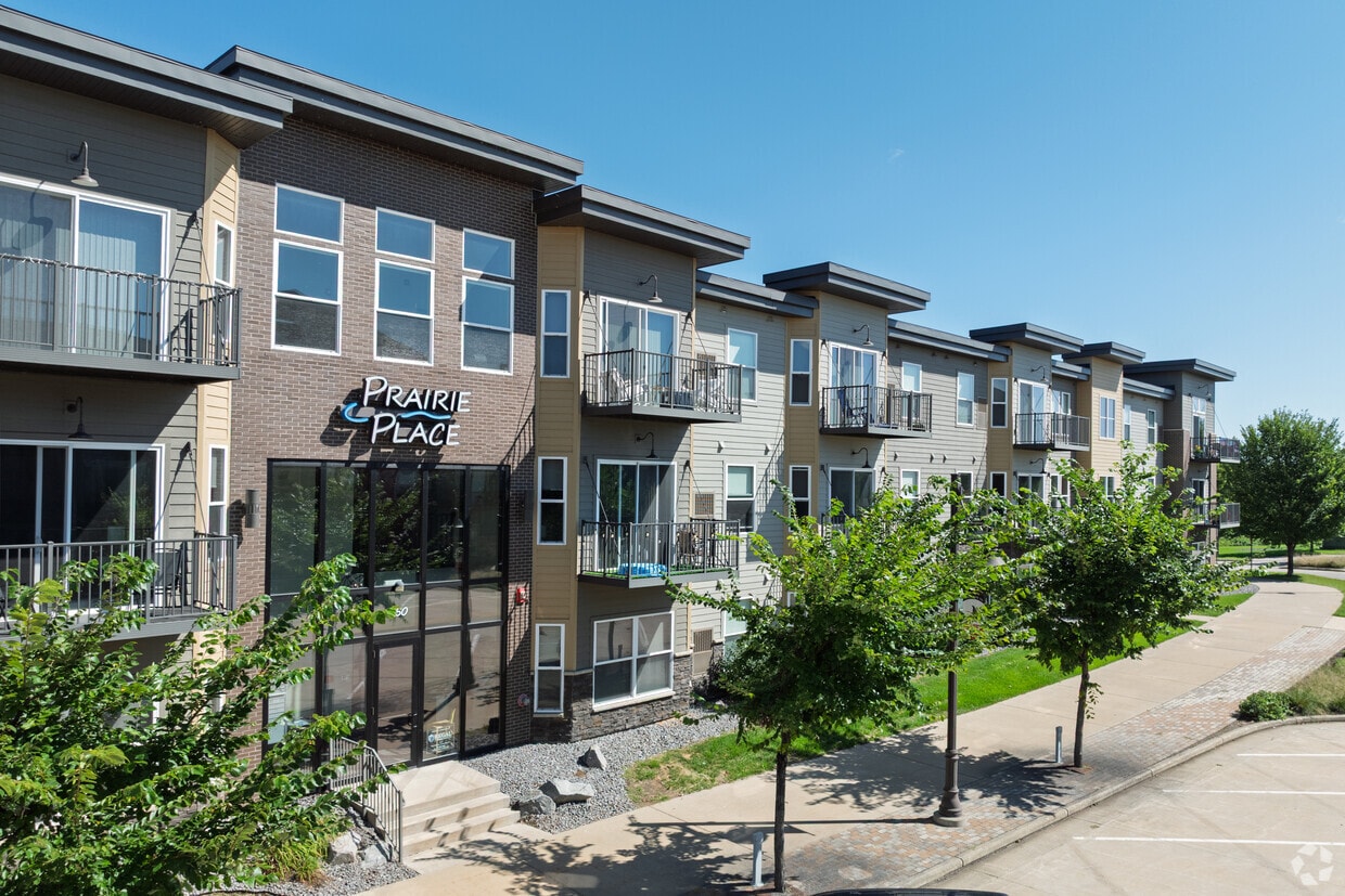 Prairie Place - 1560 Front Porch Altoona, WI 54720 | Apartments.com