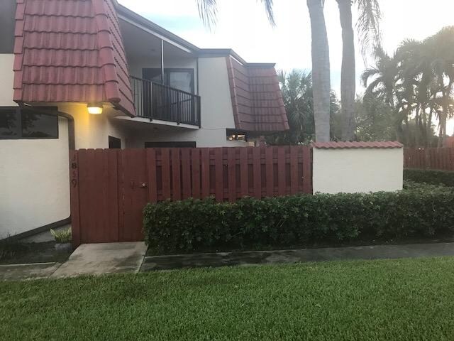 3744 Victoria Dr, West Palm Beach, FL 33406 | Apartments.com