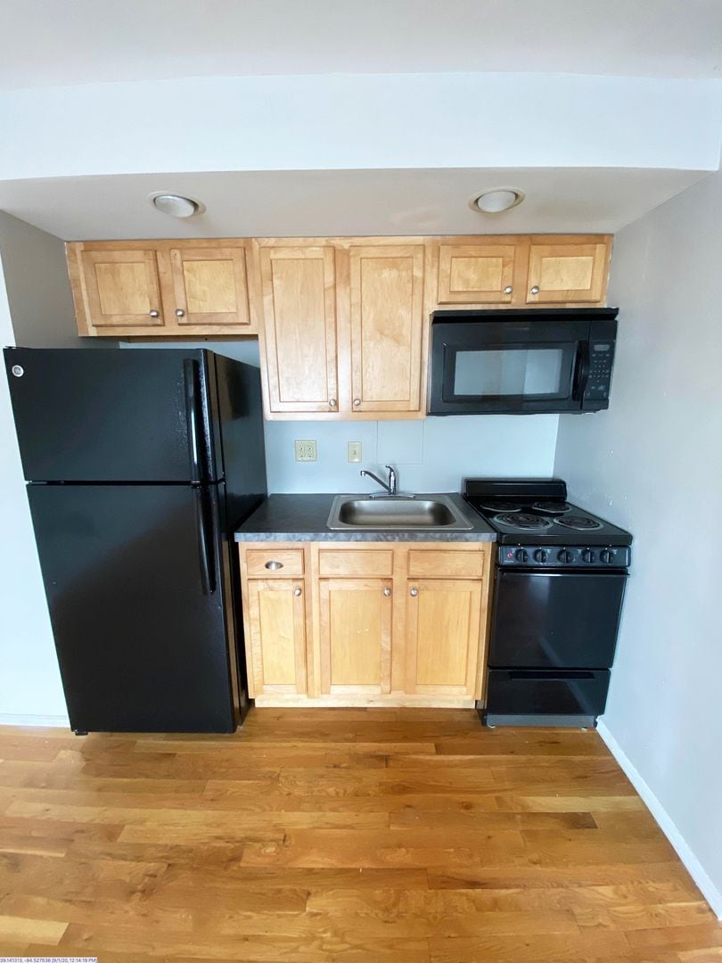 566 Lowell Ave Unit 566-04, Cincinnati, OH 45220 | Apartments.com