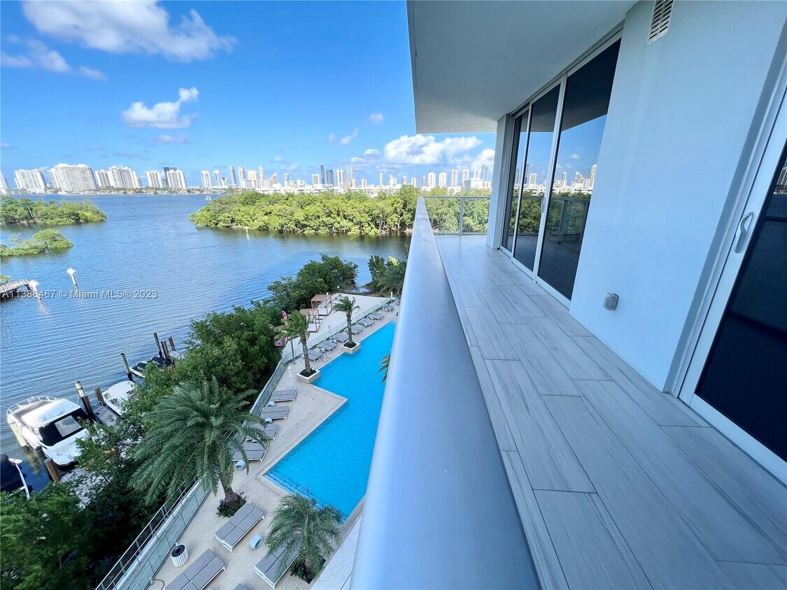 16385 Biscayne Blvd Unit 607, North Miami Beach, FL 33160 - Condo for ...