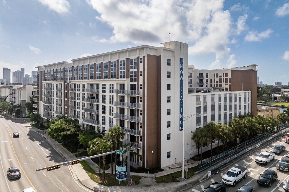 Apartments for Rent with a Walk-In Closet in Spring Garden, Miami ...