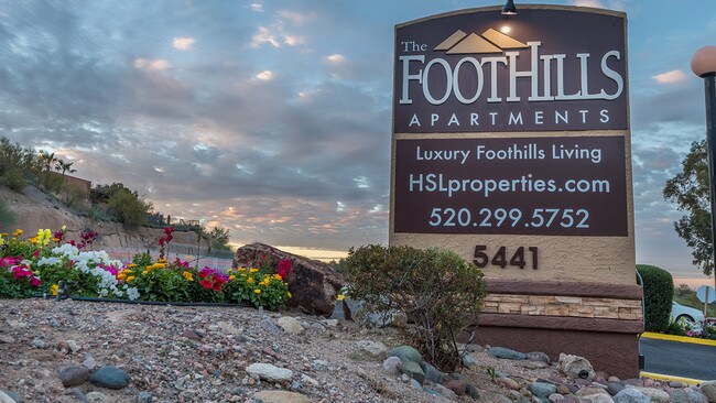 Foothills Apartments - Tucson, AZ | Apartments.com