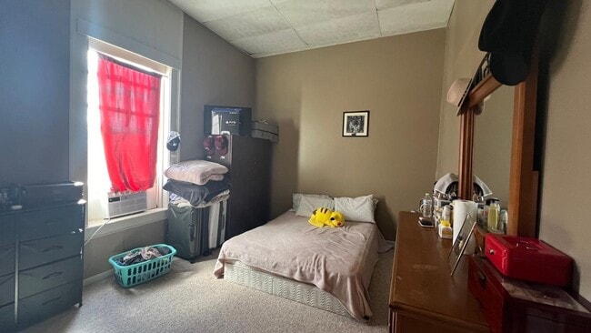 202 S Madison St Unit Apt 3, Bloomfield, IA 52537 - Room for Rent in ...