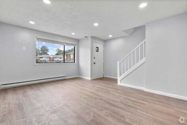 Bowers Apartments for Rent with Extra Storage - Manchester, CT ...