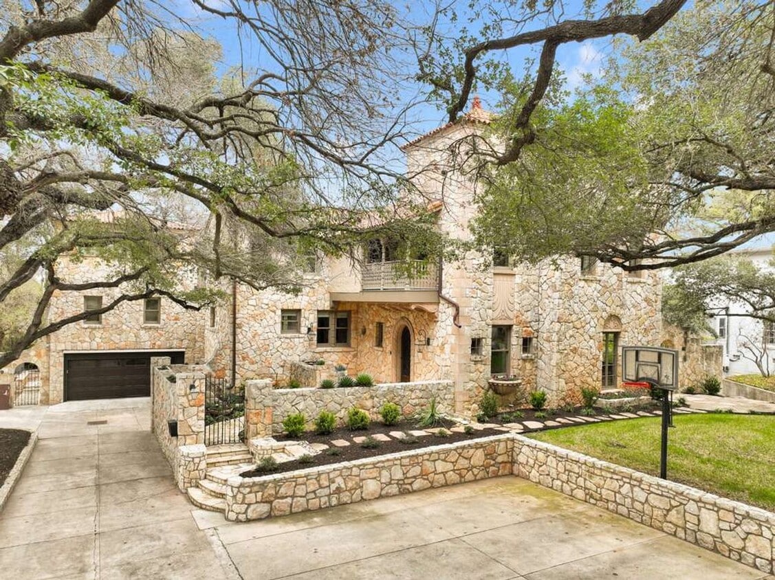 411 E Rosewood Ave, San Antonio, TX 78212 - House Rental in San Antonio ...