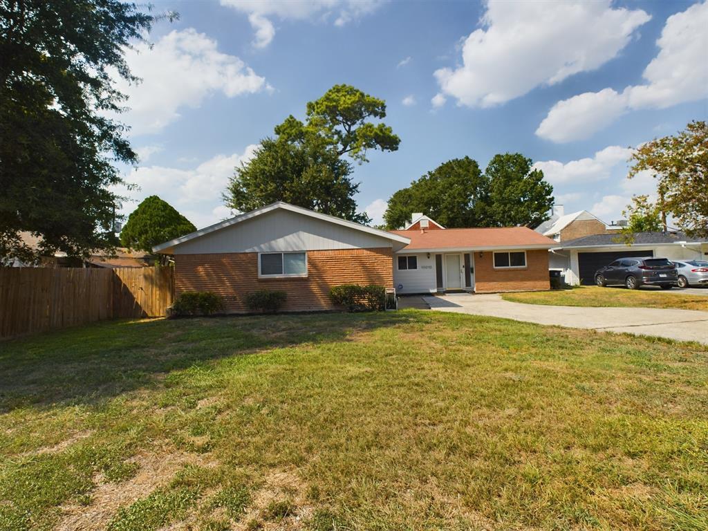 10010 Westview Dr, Houston, TX 77055 - House Rental in Houston, TX ...