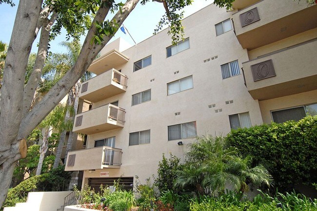 Del Rio Apartments - Los Angeles, CA | Apartments.com