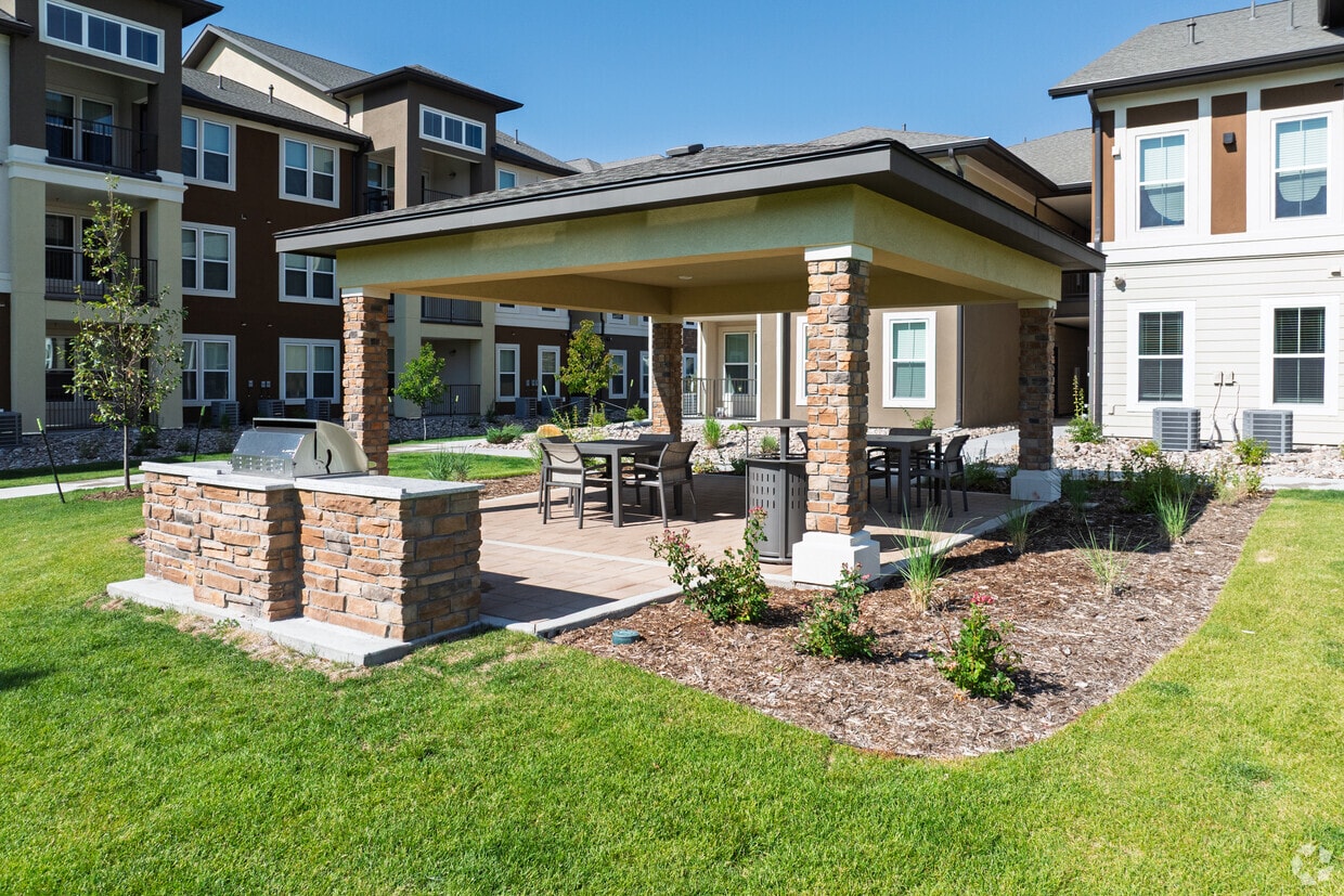 Fox Bridge on Union - 8015 Siltstone Pt Colorado Springs, CO 80920 ...