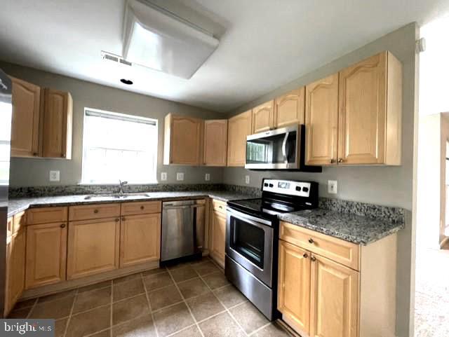 2500 Coleridge Dr Unit 2B, Frederick, MD 21702 - Room for Rent in ...