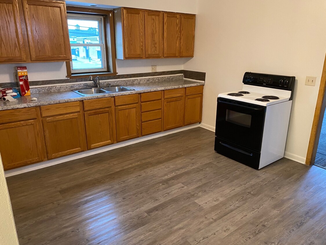 5739 Marble Ave, Mountain Iron, MN 55768 - Apartments in Mountain Iron ...