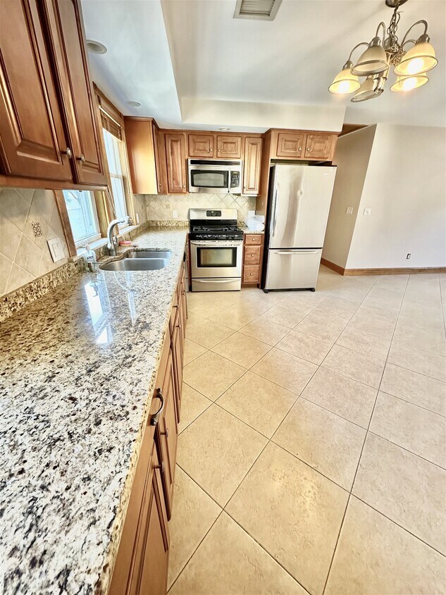 35 John St Unit 3, Malden, MA 02148 - Room for Rent in Malden, MA ...