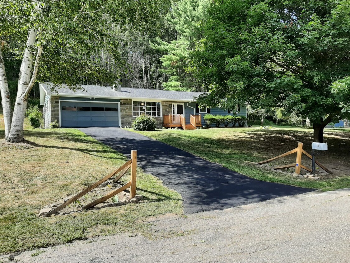 8 Grace Dr, Greene, NY 13778 - House Rental in Greene, NY | Apartments.com