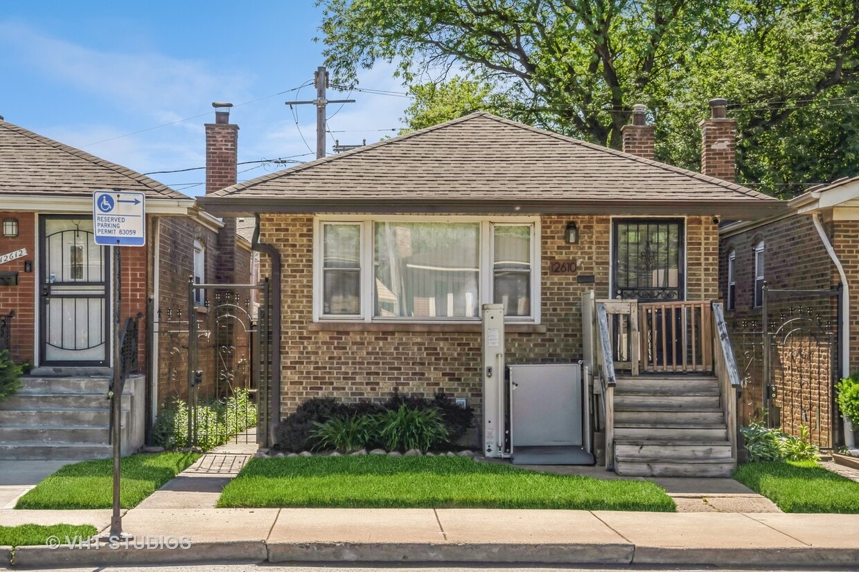 12610 S Michigan Ave, Chicago, IL 60628 - House Rental in Chicago, IL ...