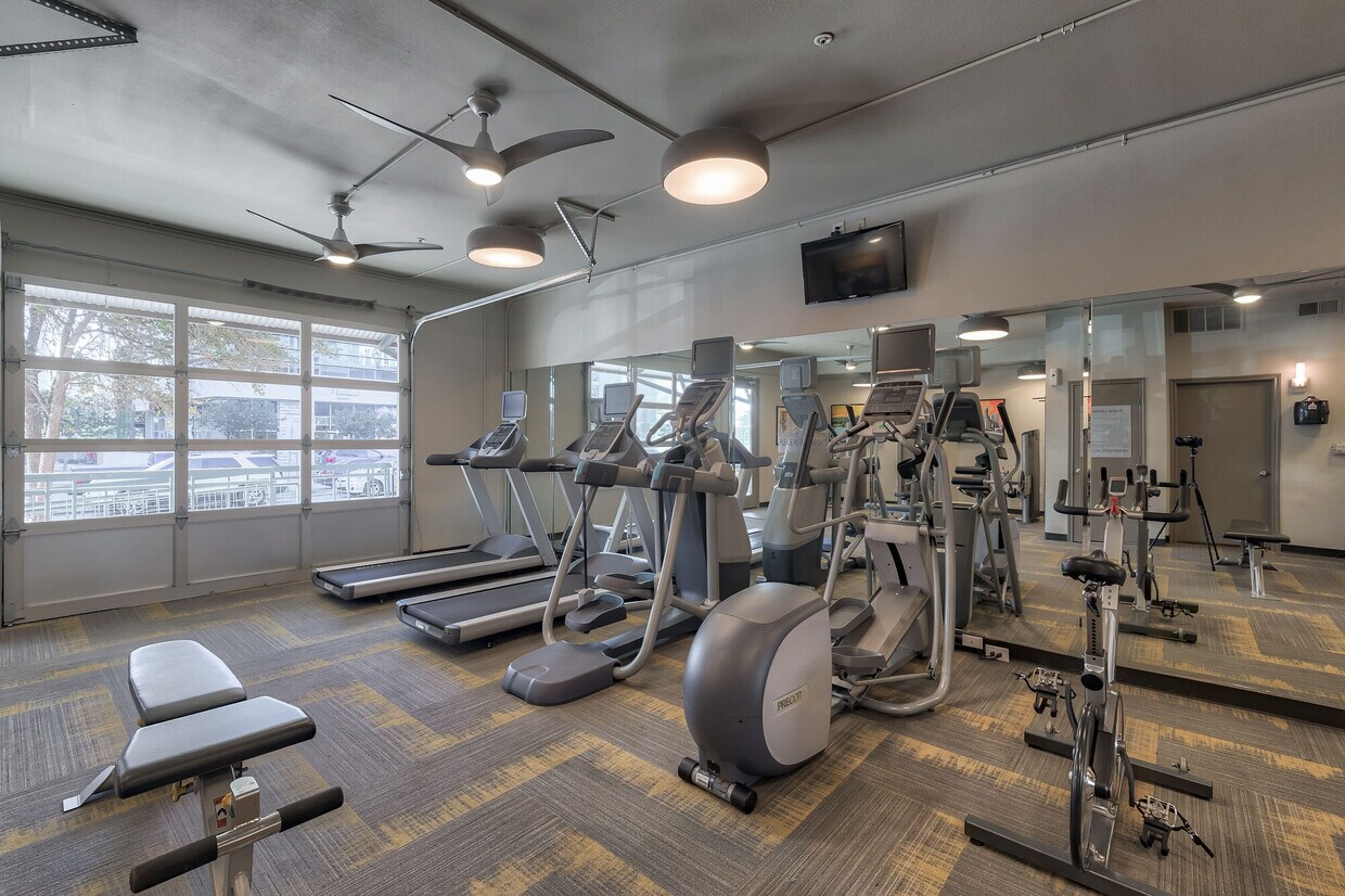 Elle West Ave - Apartments at 300 West Ave Austin, TX | Apartments.com