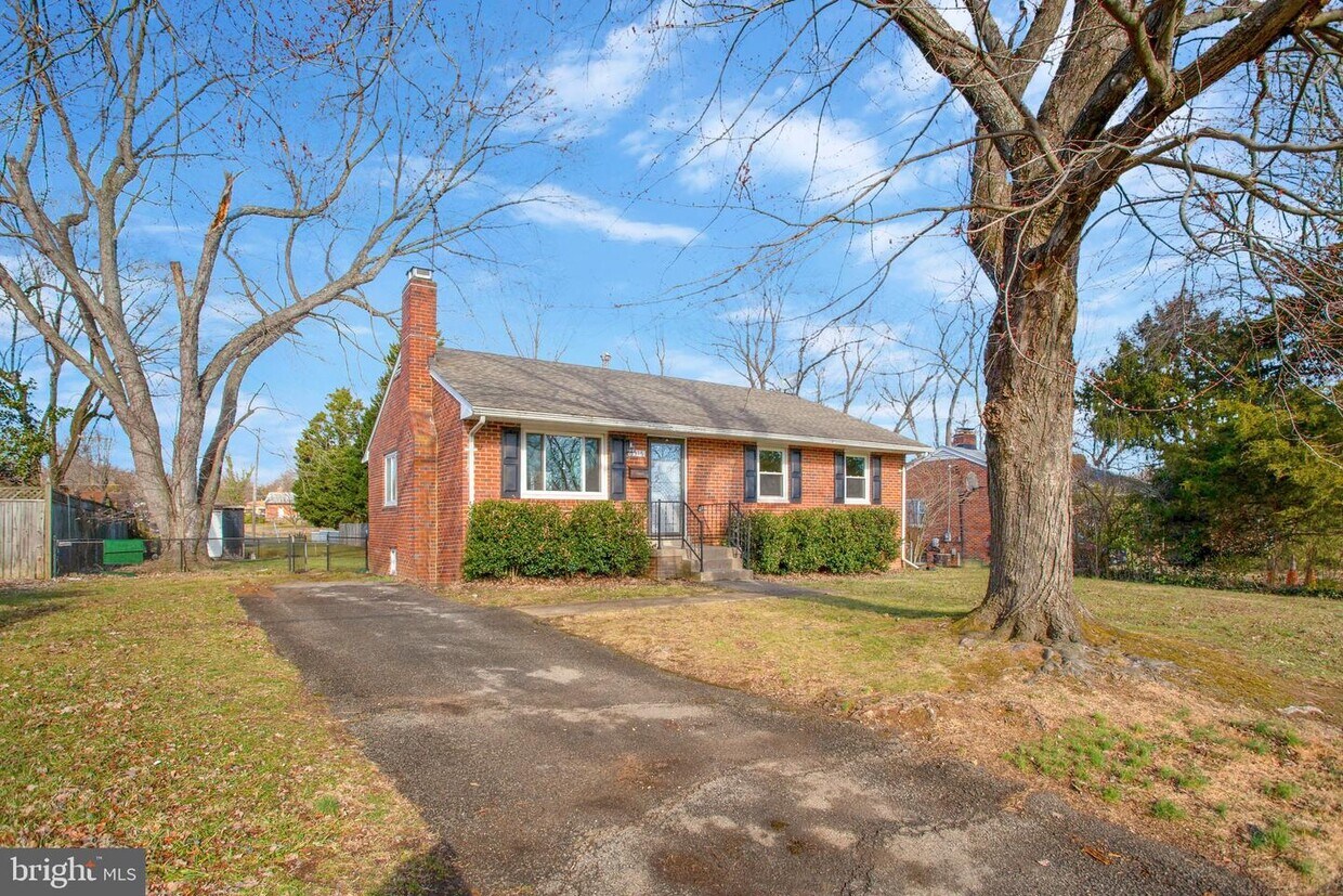 6316 Yellowstone Dr, Alexandria, VA 22312 - House Rental in Alexandria ...