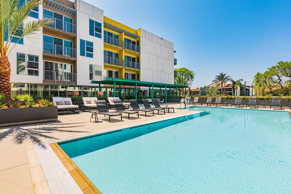 Essence - 6041 Variel Ave Woodland Hills, CA 91367 | Apartments.com