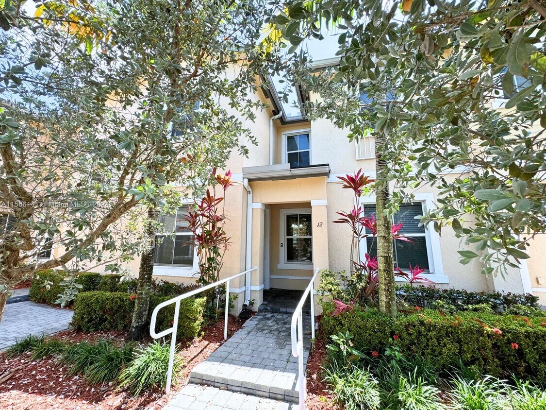 2819 SE 1st Dr, Homestead, FL 33033 - Townhome Rentals in Homestead FL ...