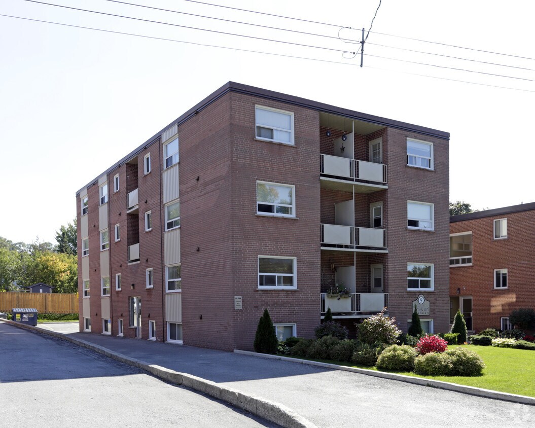 Bri's Court Apartments Appartements - 9 Queen St Barrie, ON ...