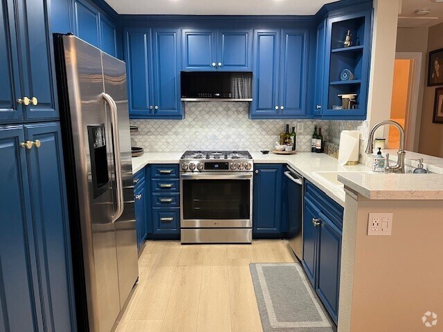 Calabria Condominiums Apartments for Rent with a Garage - Aliso Viejo ...