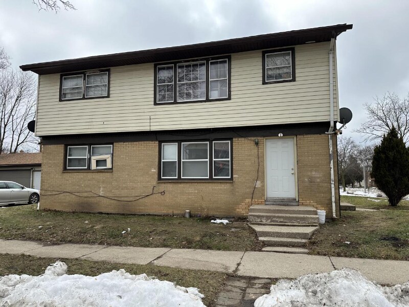 6052-6054 N 62nd St Unit 6052 lower, Milwaukee, WI 53218 | Apartments.com