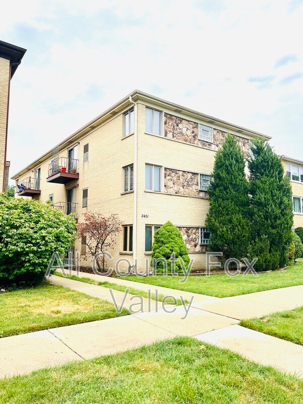 2421 N 77th Ct, Elmwood Park, IL 60707 - Condo for Rent in Elmwood Park ...