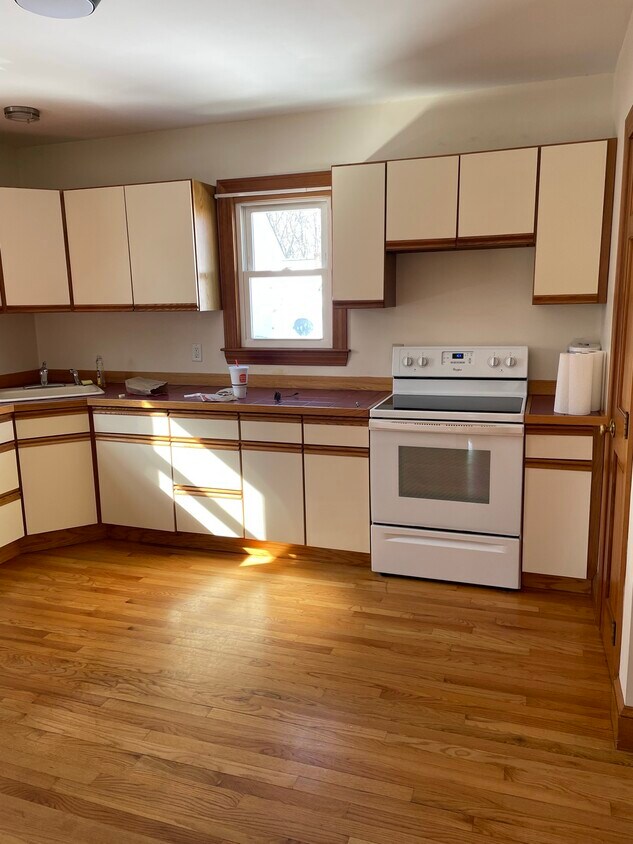 50 Grove St Unit 2, Hudson, MA 01749 - 50 Grove St Hudson, MA 01749 ...