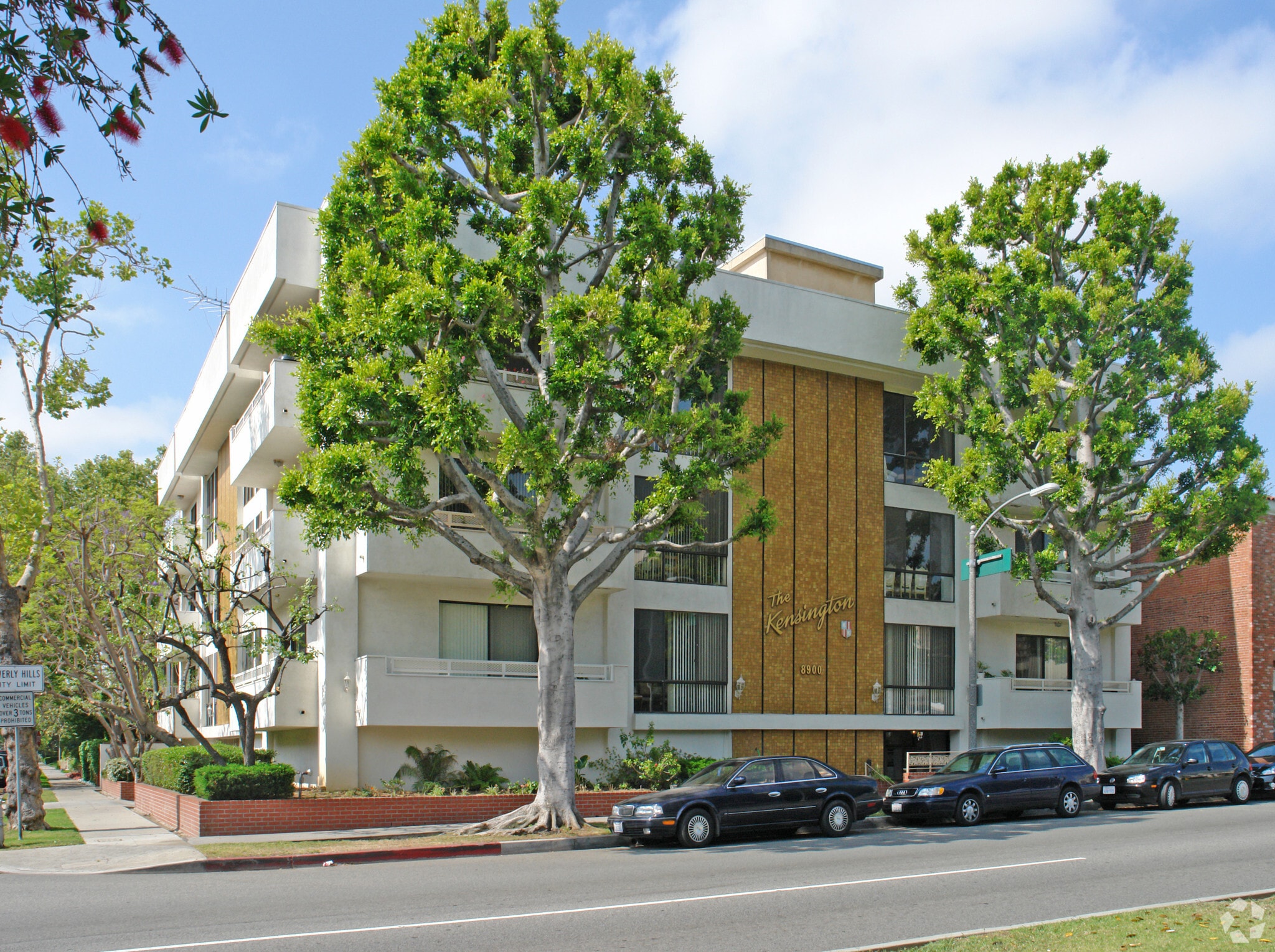 The Kensington - 8900 Burton Way Beverly Hills, CA 90211 | Apartments.com