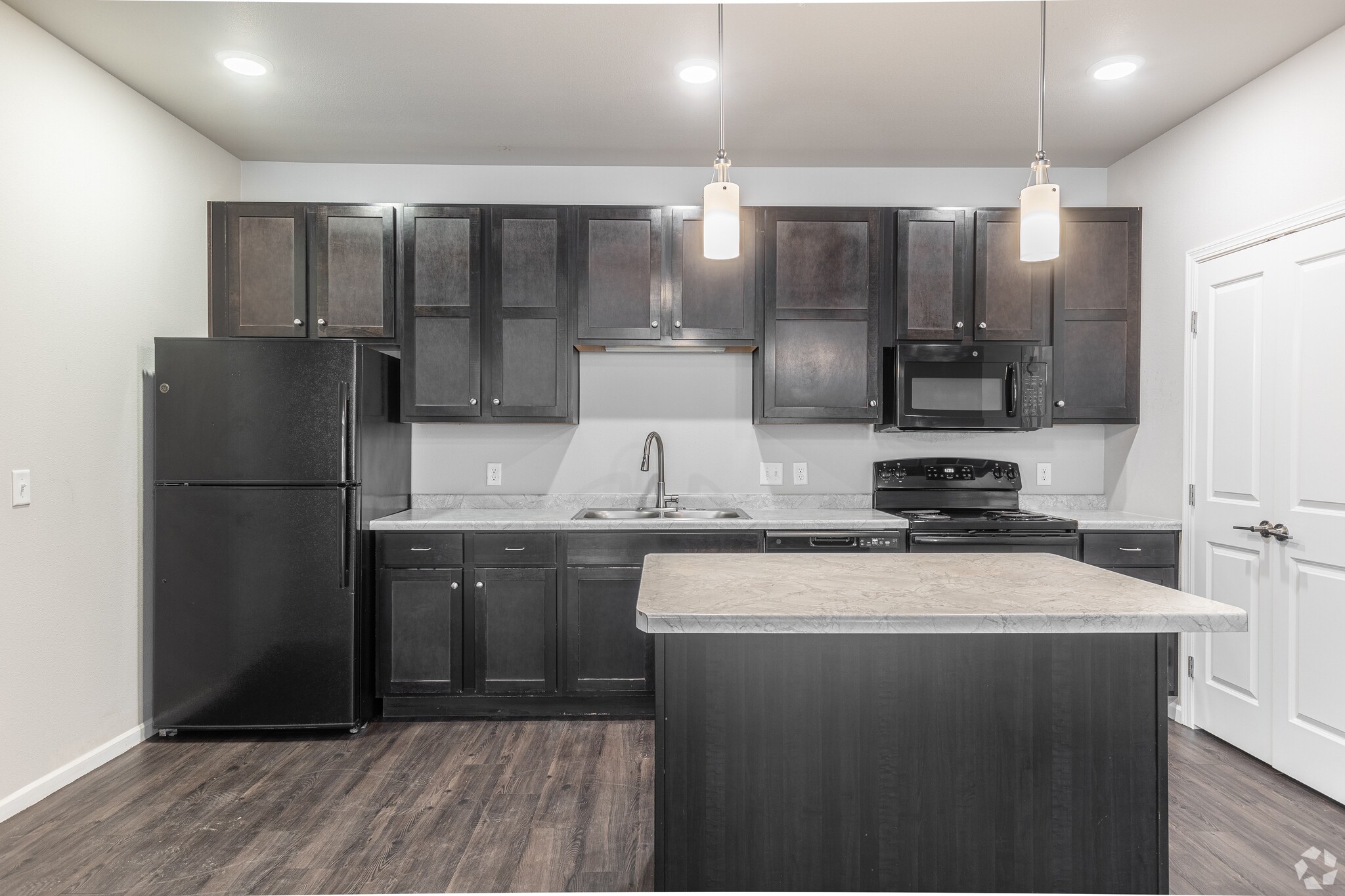 Port View Apartments - 320 Ne Colombia Ave Boardman, OR 97818 ...