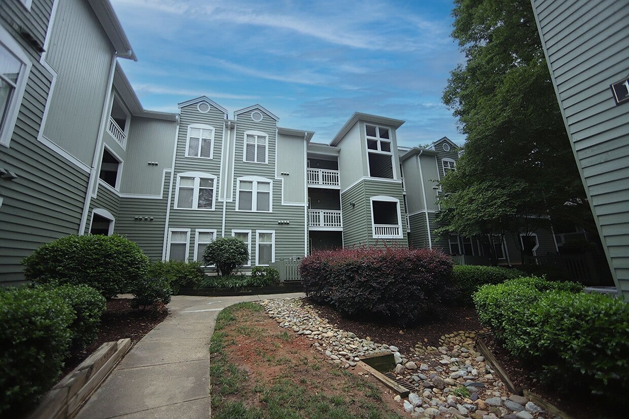 1021 Nicholwood Dr Unit 303, Raleigh, NC 27605 - Condo for Rent in ...
