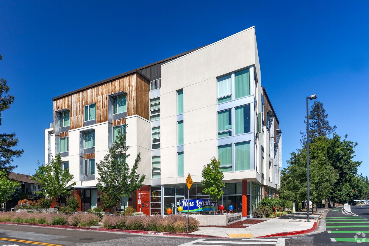 Eagle Park Apartments - 1701 W El Camino Real Mountain View, CA 94040 ...