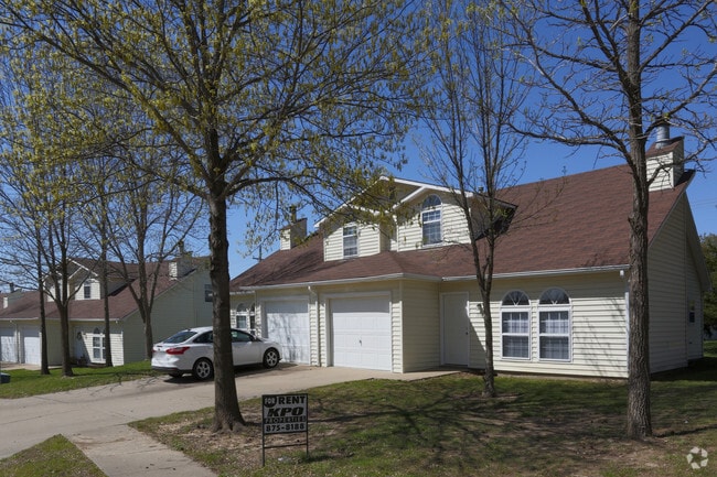 Rock Quarry Village - Apartments in Columbia, MO | Apartments.com