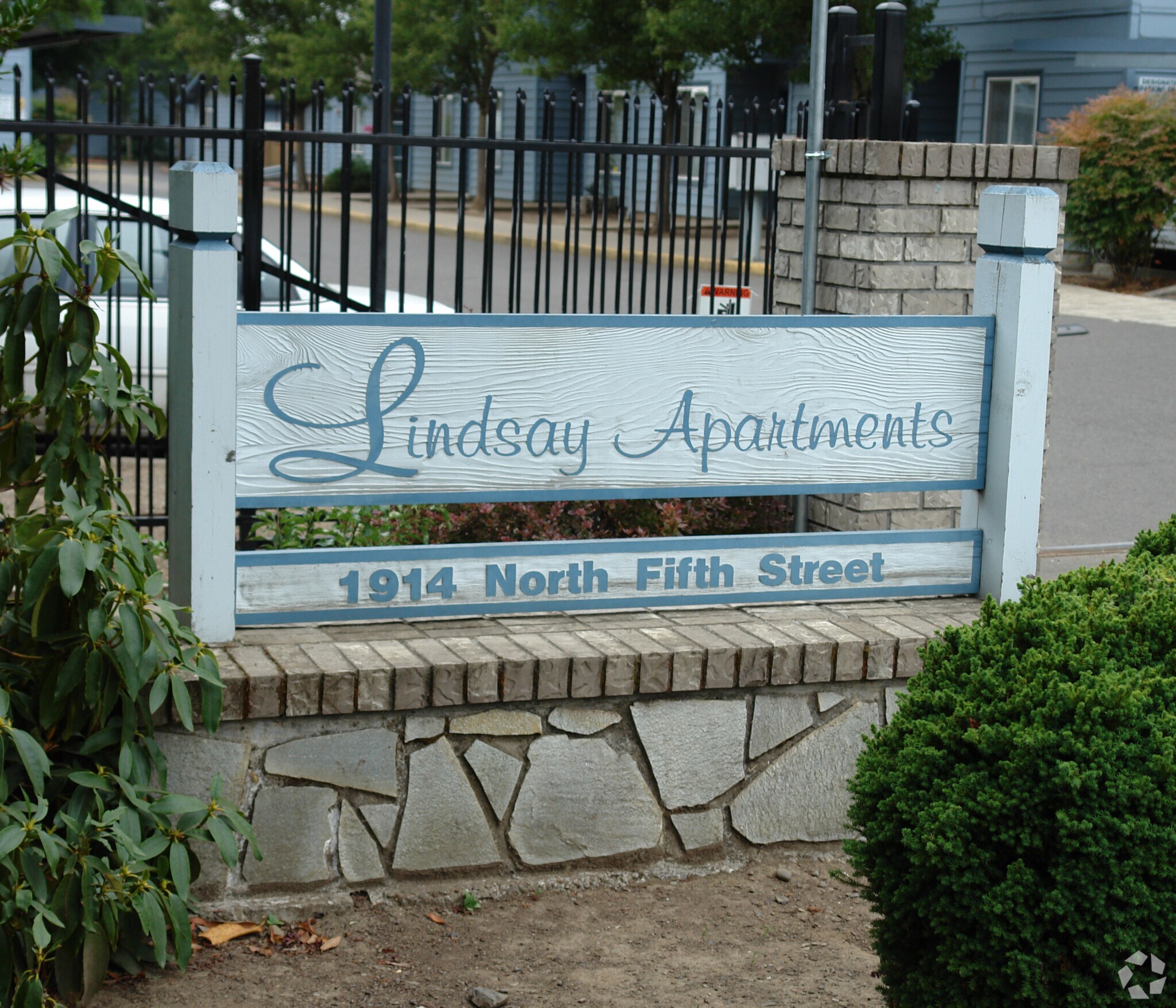 Lindsay Apartments - 1914 5th St Springfield, OR 97477 | Apartments.com