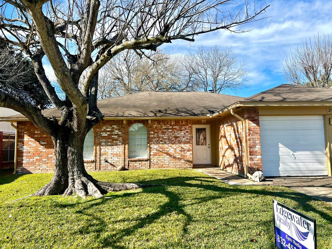 2406 Farriers Bend Dr, Friendswood, TX 77546 - House Rental in ...